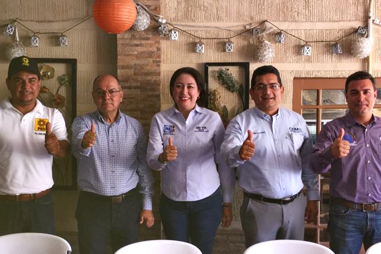 Edith Aguilar da a conocer su trayectoria y capacidad en todo Mulegé ...